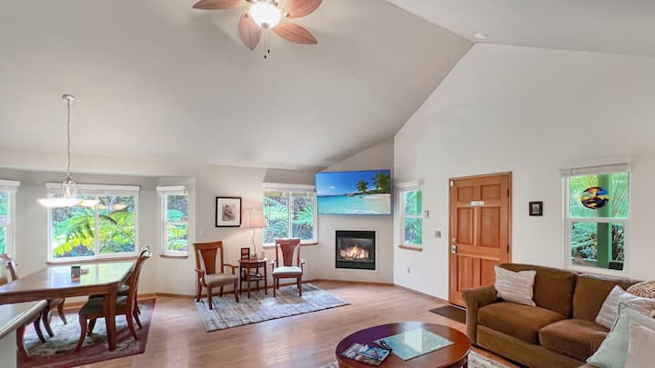 6 Min To Volcanoes Np | Rainforest| Kamalani Lodge - Volcano, HI