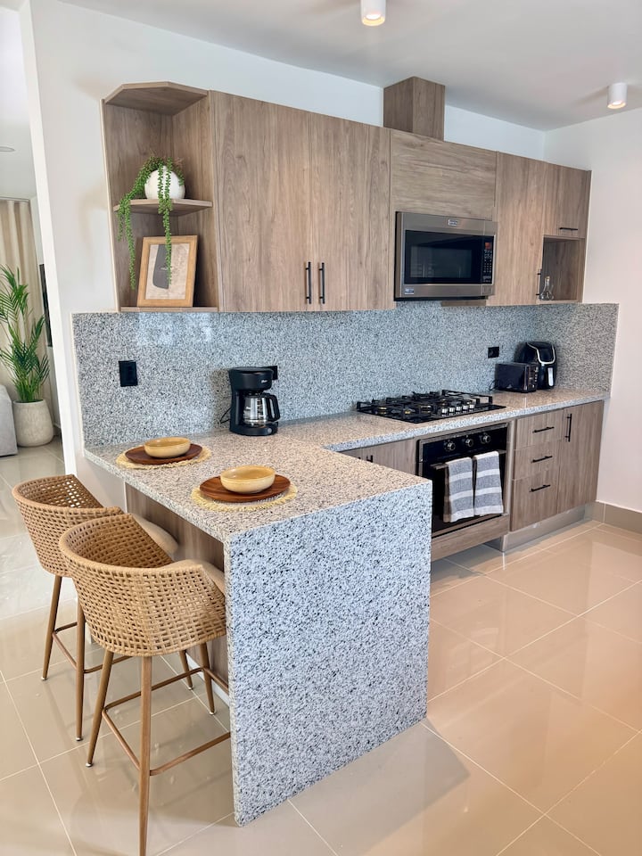 Espaciosa Casa Con Piscina En Punta Cana. - Punta Cana