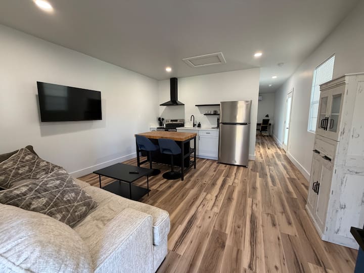 13-modern Long-stay Studio • 5 Mins To Downtown - Raleigh, NC