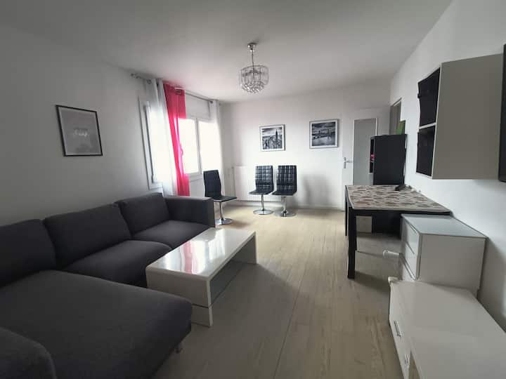 T2 Rénové Bus À Proximité - Saint-Genis-Pouilly