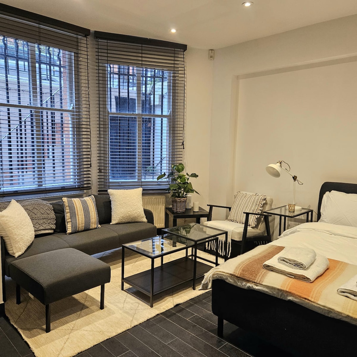 Grand studio élégant à Kensington - Appartements à louer à Grand ...