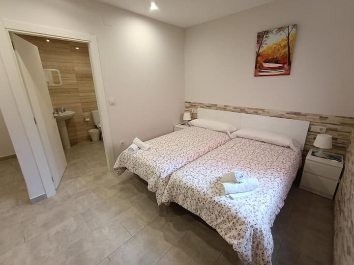 Habitación Con Dos Camas Interior - Fisterra