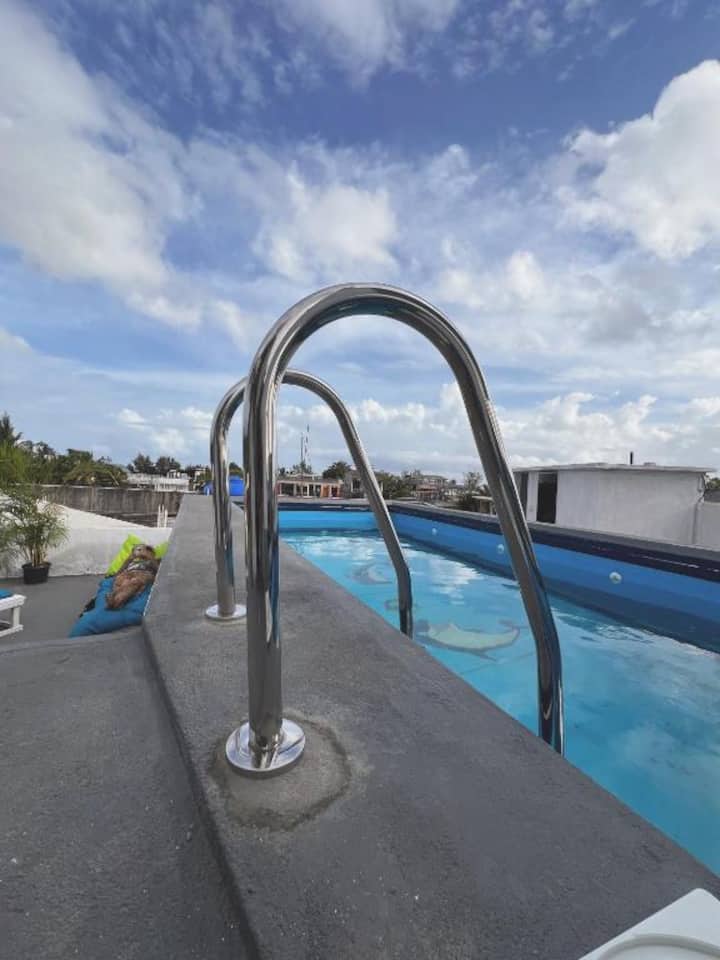 Island Wave Surf Hostel - Mirissa