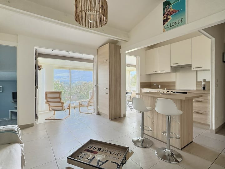 Superbe Maison Dans Une Résidence Avec Piscine - La Londe-les-Maures