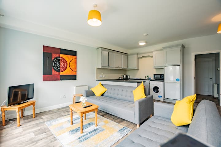 Modern 2-bedroom Galway Home  Close To City - Galway