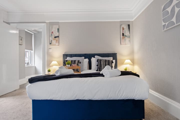 Leo Apartment - 4 Bedroom Flat In Nairn - Nairn