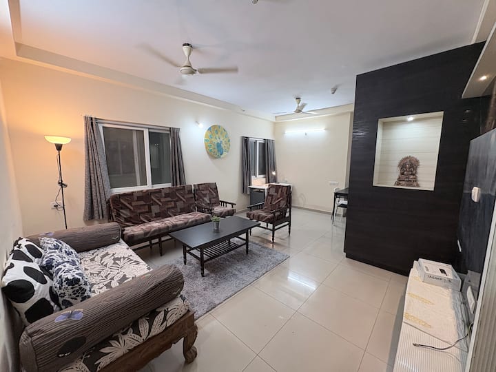 Tech-zone Sky Flat 2bhk With Clubhouse&amenities - Hyderabad