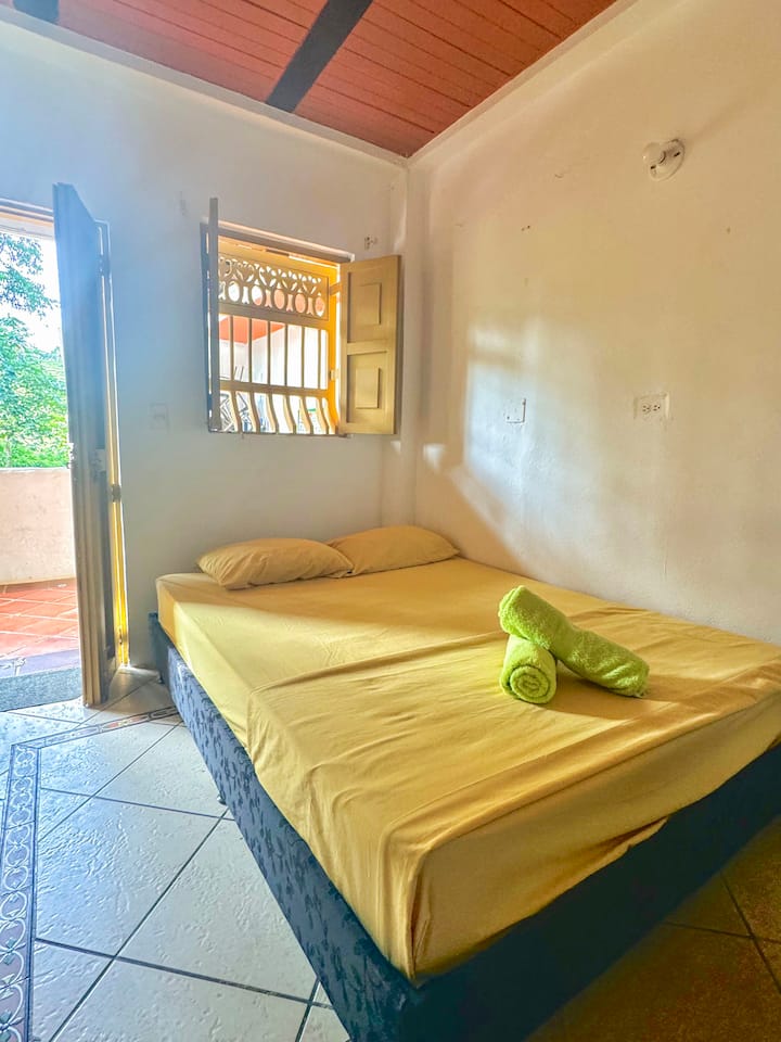 Habitación Económica Con Baño Privado - San Rafael, Colombia