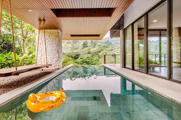 Luxury Villa, Bali Vibes In The Heart Of Dago - Bandung