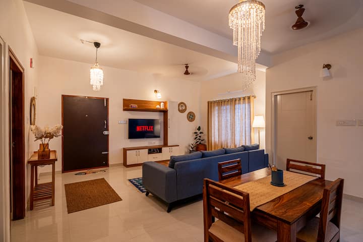 Blue Sky Bay - Near Manyata Tech Park. - 벵갈루루