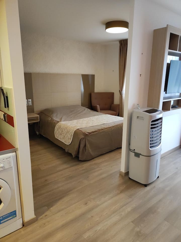 Studio Familiale - Uzès