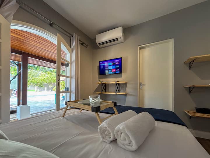 Suíte 02 C/ Piscina, Churrasqueira E 2 Praias - Brasil