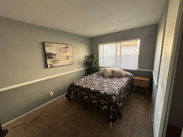 Valencia Rooms - Santa Clarita, CA