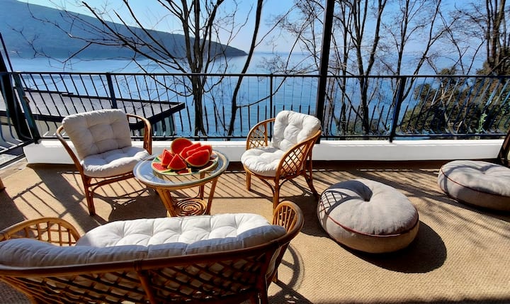 Beach House Kruče - Montenegro