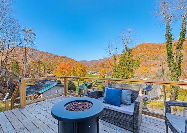 Blue Ridge Haven-stylish, Views, Central Location! - Maggie Valley