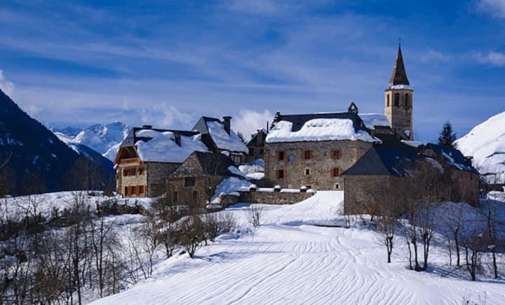 Baqueira-casa 3 Habitaciones - Ideal Familias/ Ski - Vielha