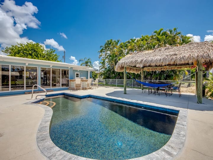 Casa Tiki - Pool, Spa, Dock, Tiki Hut, Bar & Bbq - Cape Coral, FL