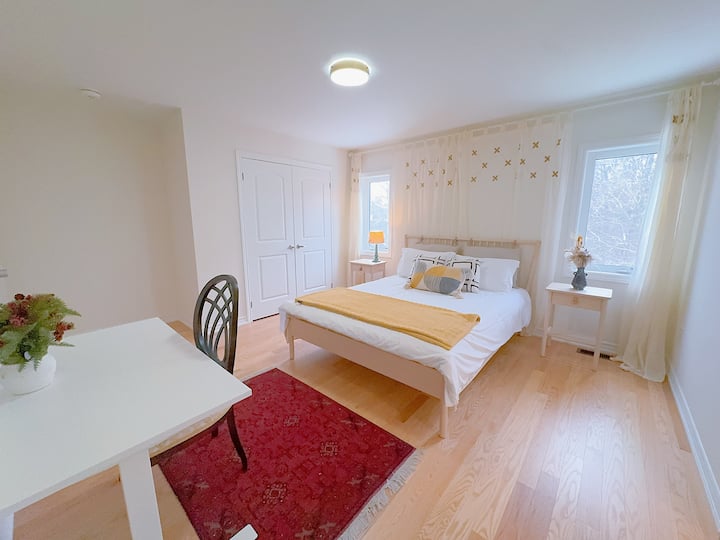 Cozy Bedroom With Queen Size Bed And Study Desk #A - Bradford, ON, Canada