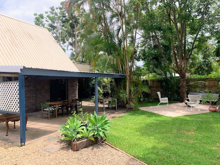 Coolum Beach House - Noosa Shire