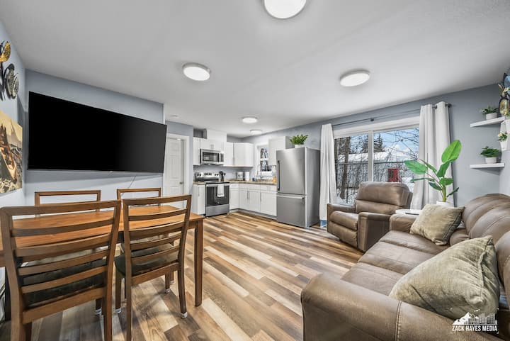 Updated, Comfortable 1 Br In Midtown (9) - Anchorage, AK