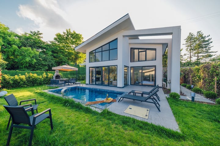Yakamoz Villa Comfortable Peaceful Heated Pool - Sakarya