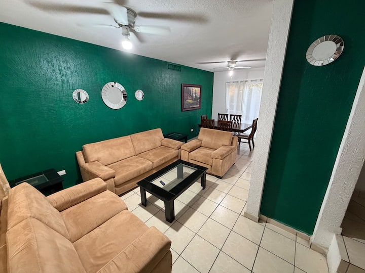 Casa Familiar “Esmeralda” - Gomez Palacio