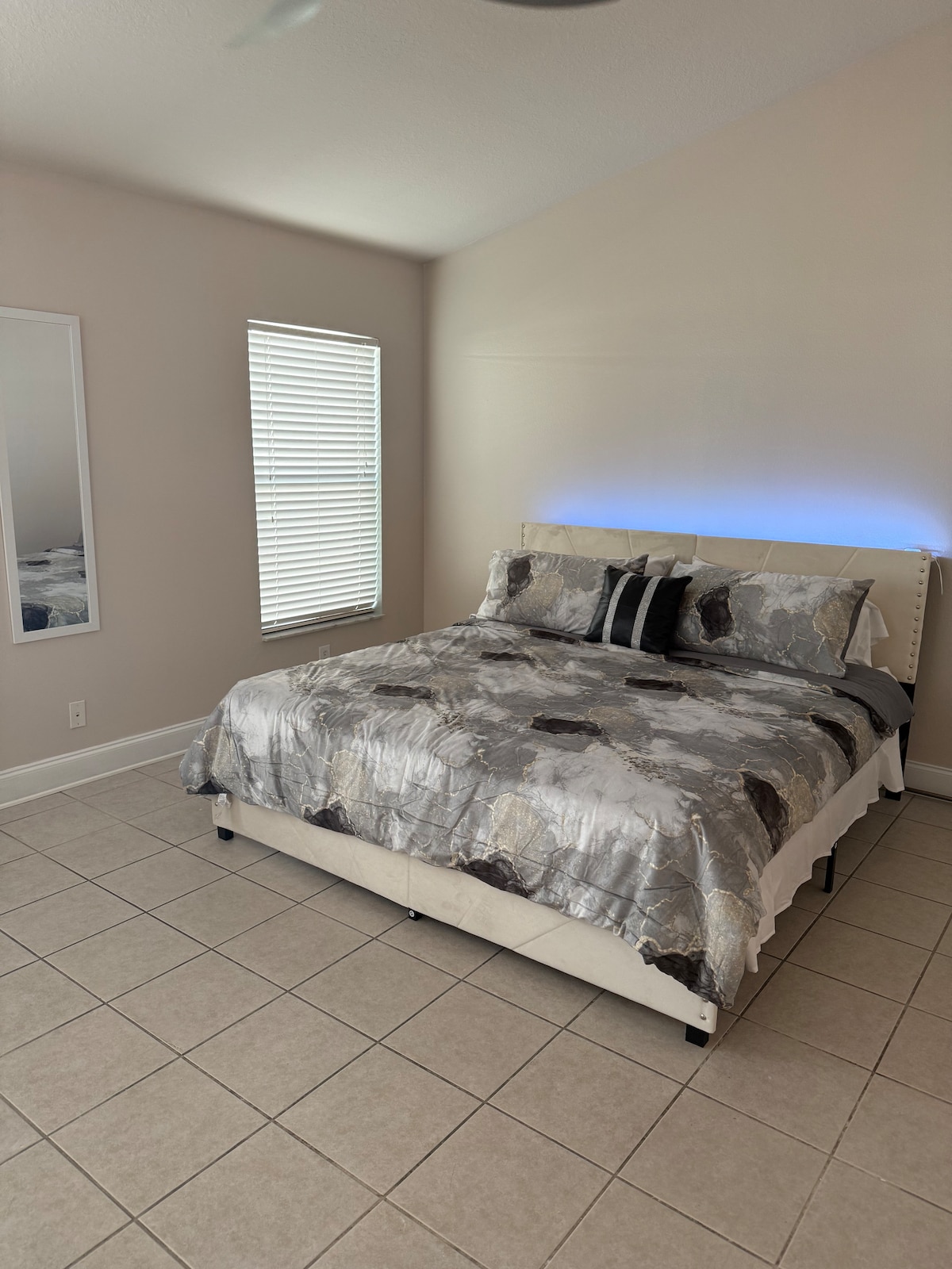 Estudio cálido y acogedor en Wesley Chapel - Casas de huéspedes en ...