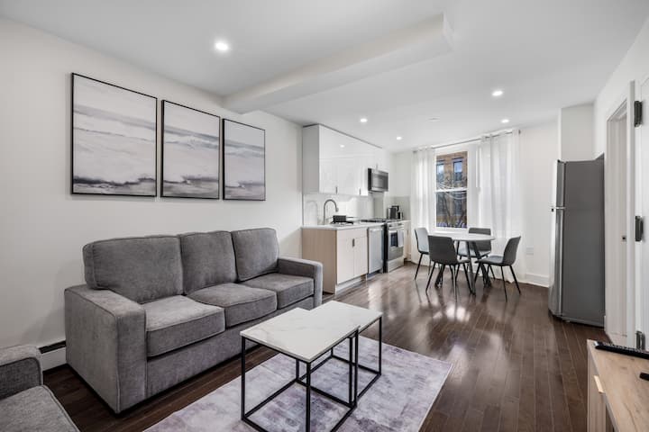 Stunning Two Bed Apartment In Nyc! - New York City