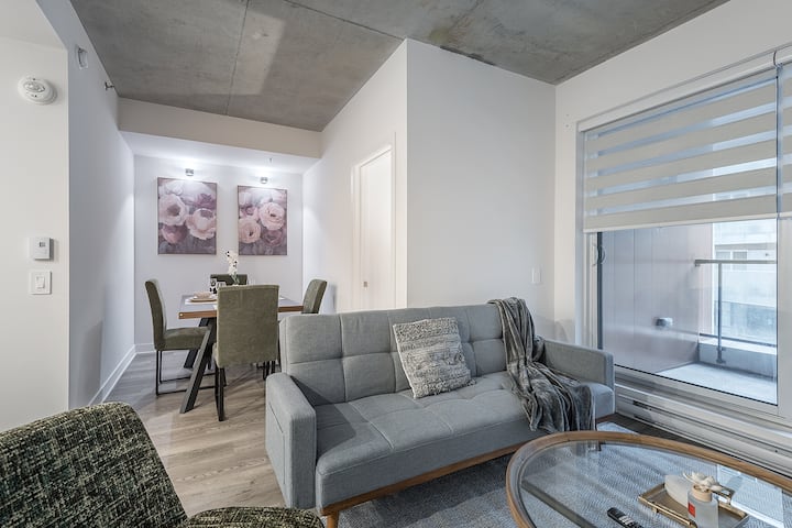 Luxury 1br Residence • Indoor Parking • Balcony - Montreal
