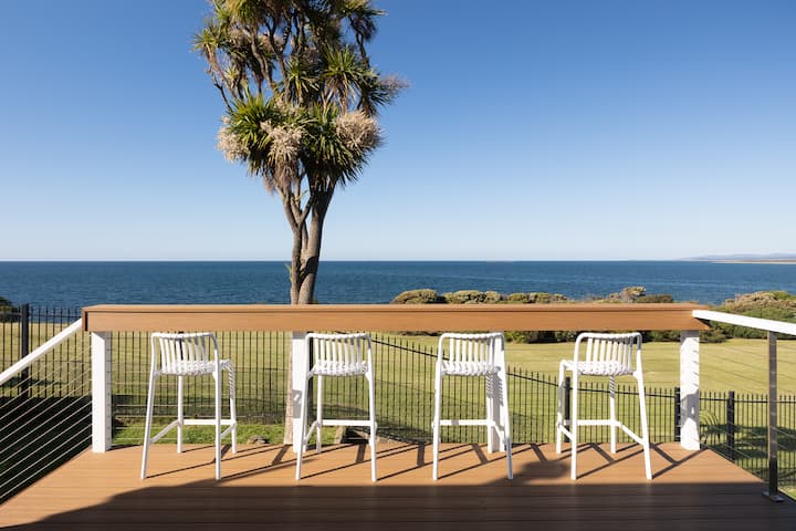 Waves On Elanora - Tasmanie