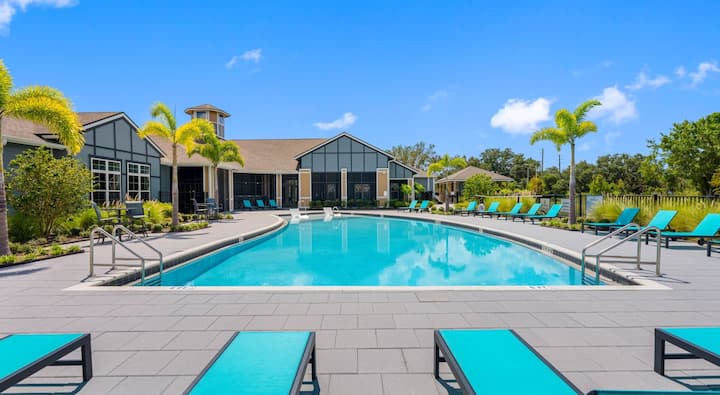 Dream Kissimmee Retreat - Kissimmee, FL