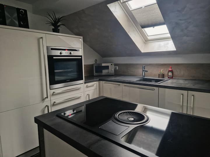 Exklusives Attic Apartment Im Zentrum Freilassing - Ainring