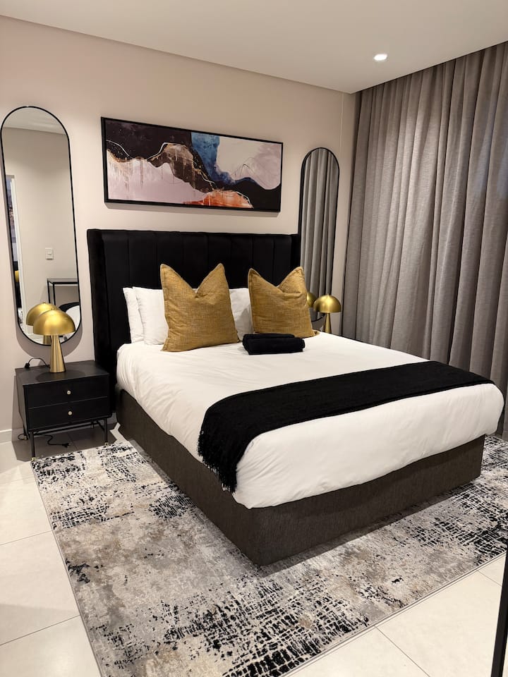 Sandton Luxe Retreat • Pool & Braai - Randburg