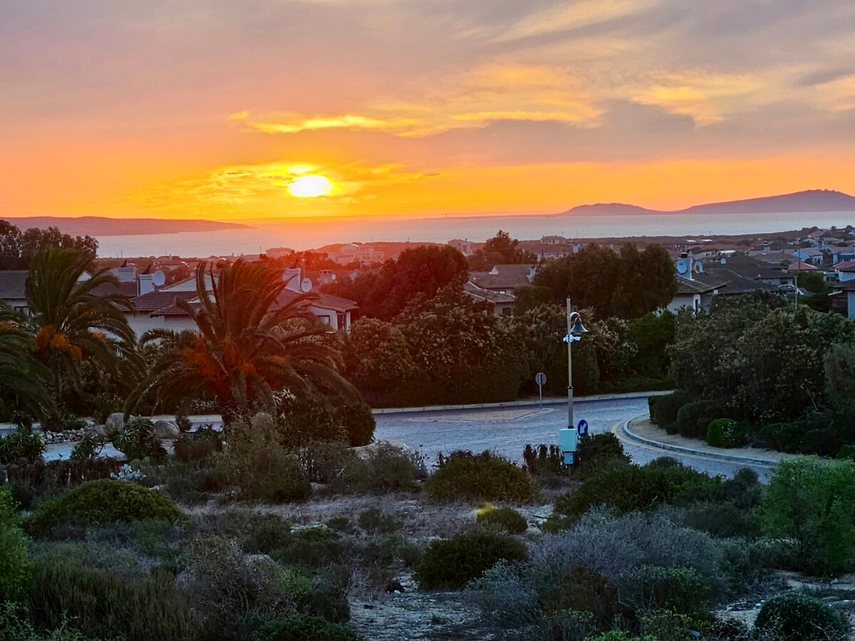 Langebaan Golf Estate Retreat with Sea Views. - Flats for Rent in ...