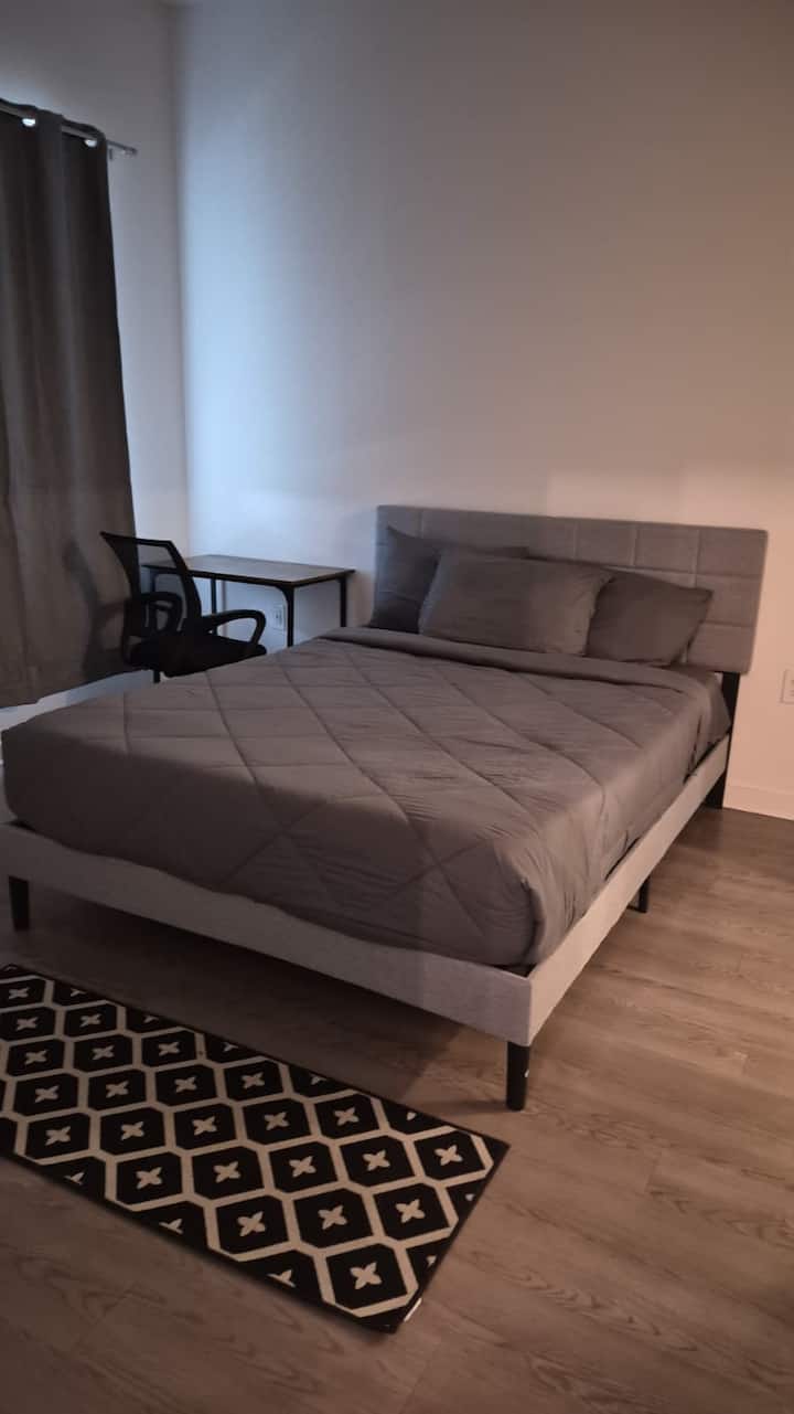 Modern 1br / Full Kitchen • Washer/dryer • Leander - Leander, TX