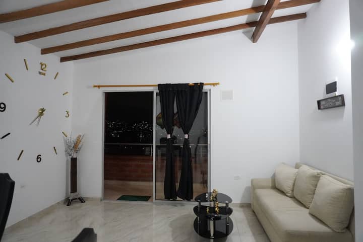 Apartamento Exclusivo Con Vista Panorámica - Medellín