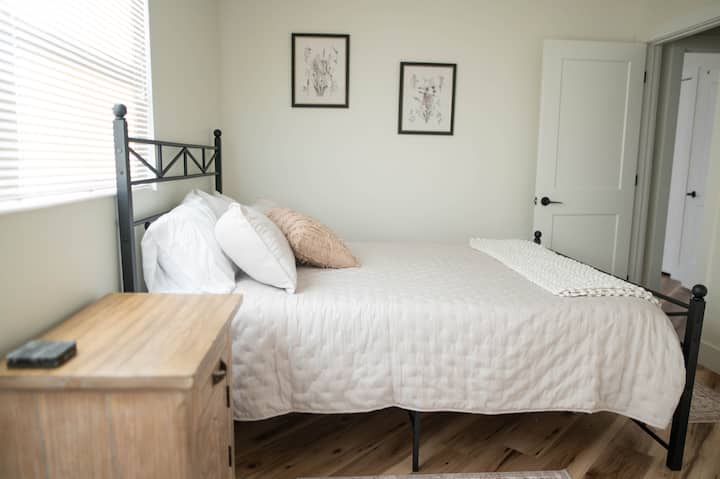 Pearly Squirrely Hideaway - Lakeland, FL