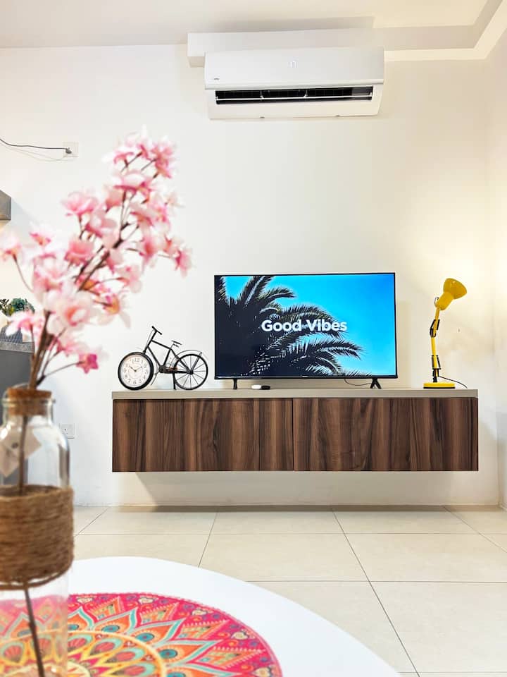 Ultra Central Paceville | Beach, Bars & Clubs 08 - Malta