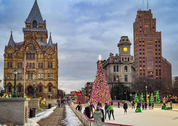 Bright + Quiet Room Near Su Campus & Hospitals - Syracuse, NY