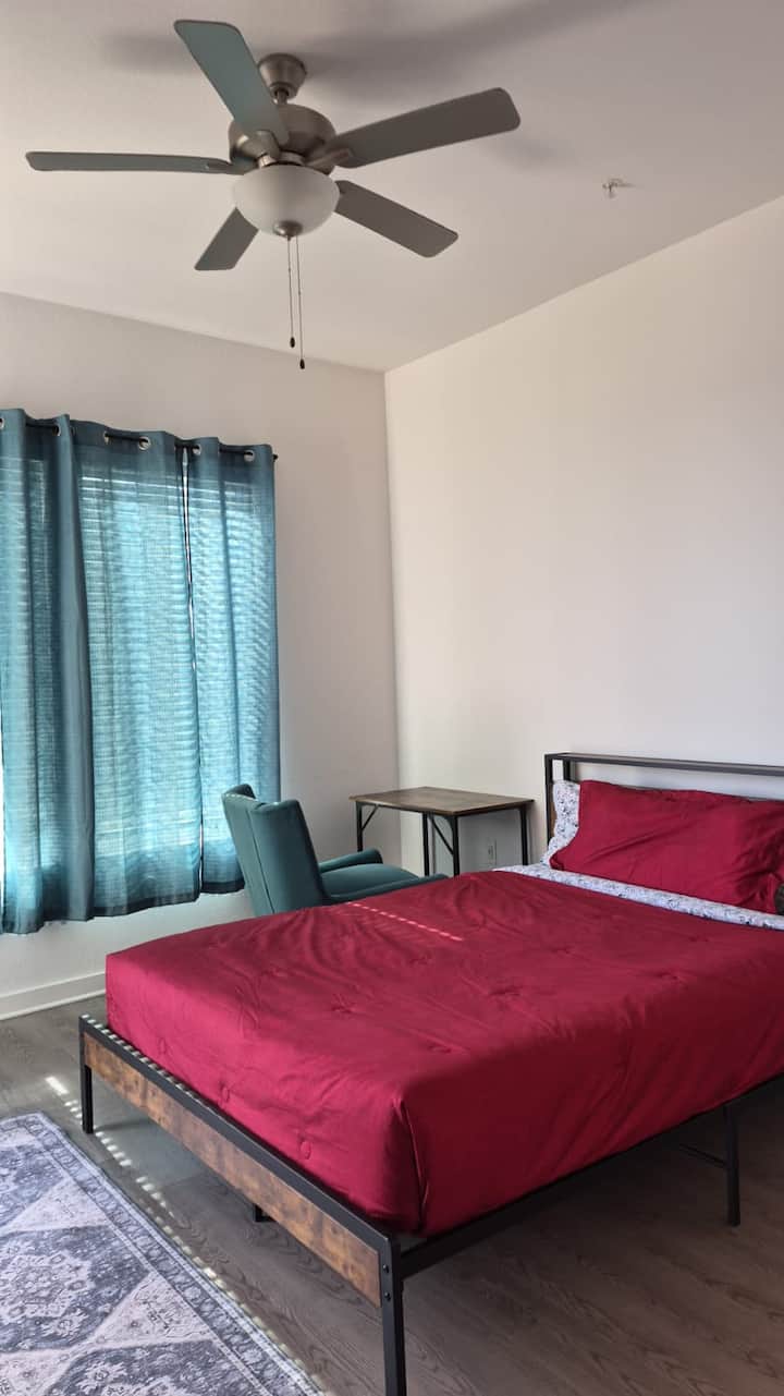 Leander Apartment Near Austin W Tv & Laundry - Leander, TX