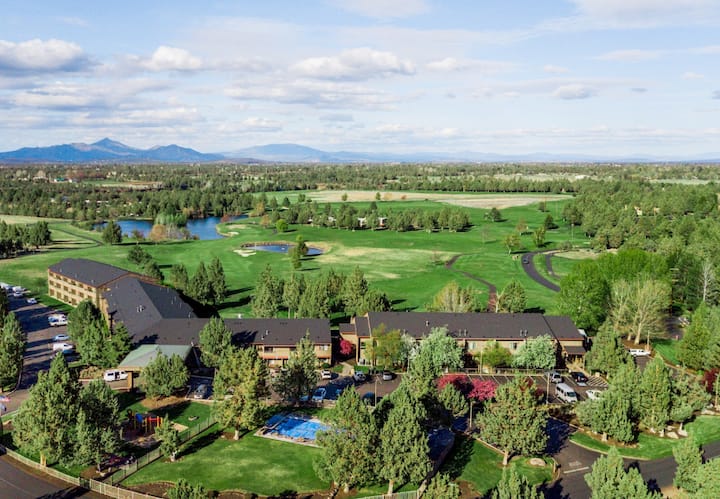 2 Bedroom Condo At Eagle Crest Resort! - Redmond, OR