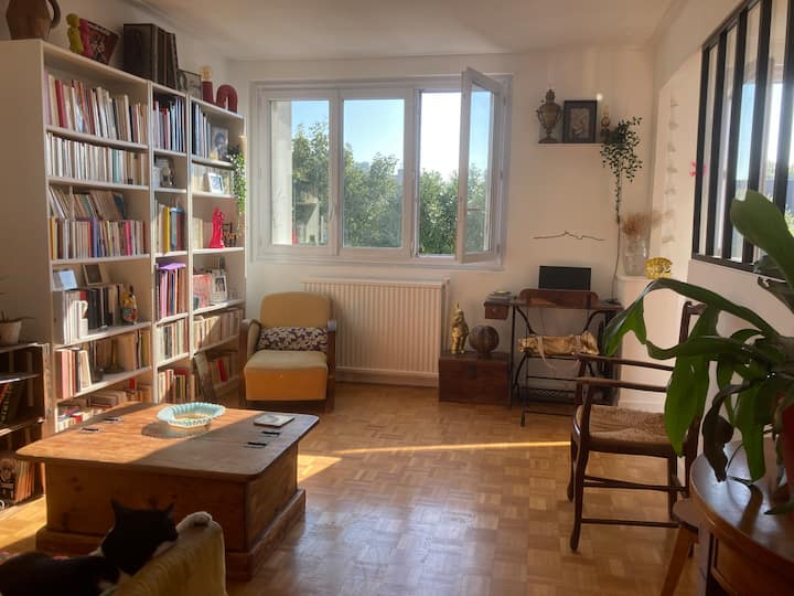 Très Joli Appartement 6 Minutes Du Métro - Montreuil