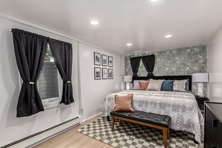 Golden 2br | Yard + Trails - Lakewood, CO