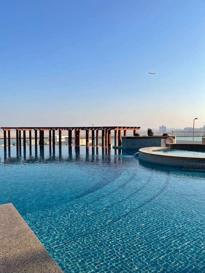 A Beautiful One Bedroom Apartment With Sea View - Bahrain