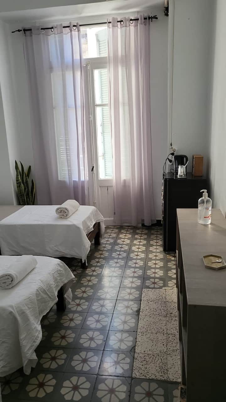 Vicky - Twin Room - Alger