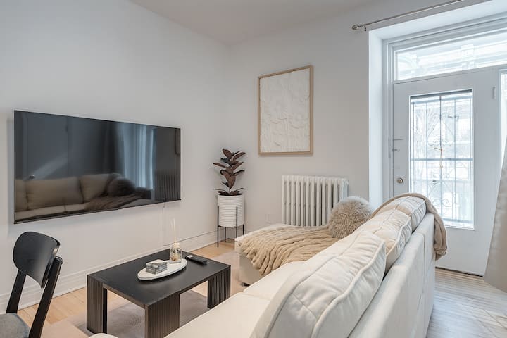 Downtown 1br Apartment • Workstation • Balcony - Montréal, QC