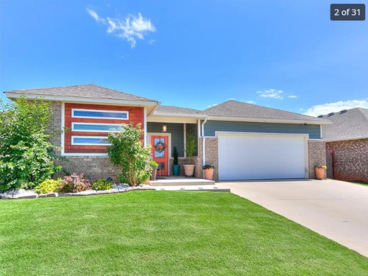 Stylish Edmond Getaway 3br/3ba Yard  Covered Patio - Edmond, OK