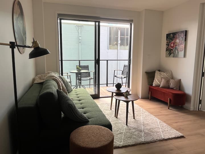 Modern St Asaph Stay | Salt District Favourite - Christchurch