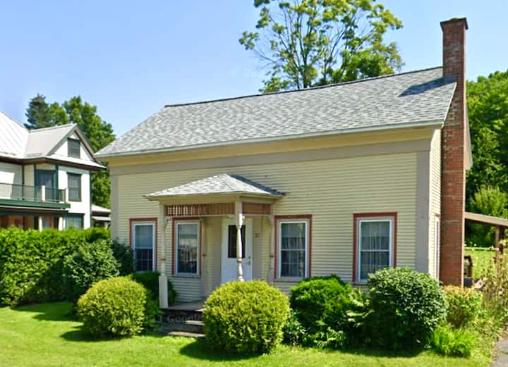 Cottage On The Common-15 Minutes To Jay Peak - Jay, VT