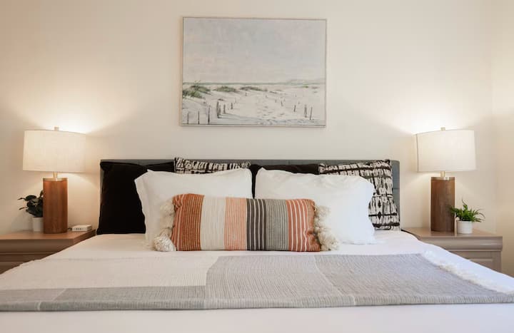 3 Beds Vacation Stylish Apt In Irvine Spectrum - Lake Forest, CA